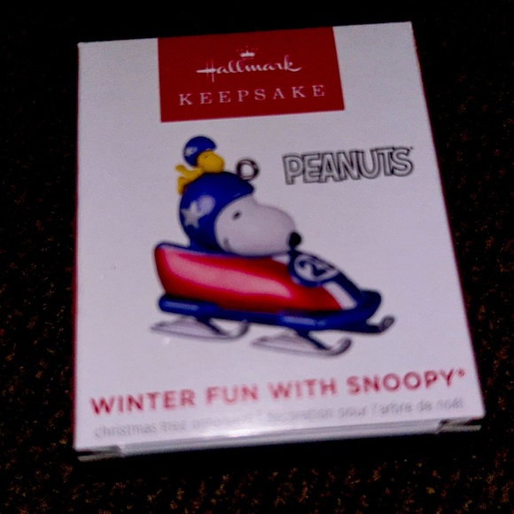 Hallmark | Holiday | Hallmark 222 Winter Fun With Snoopy Miniature ...